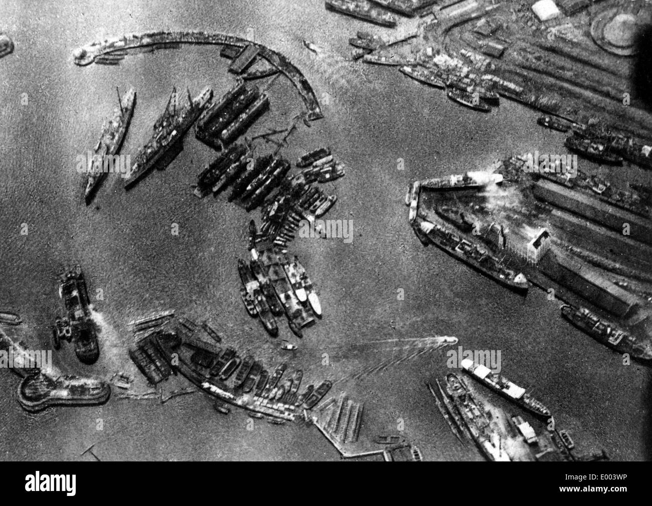 Military Base Aerial Black and White Stock Photos & Images - Alamy