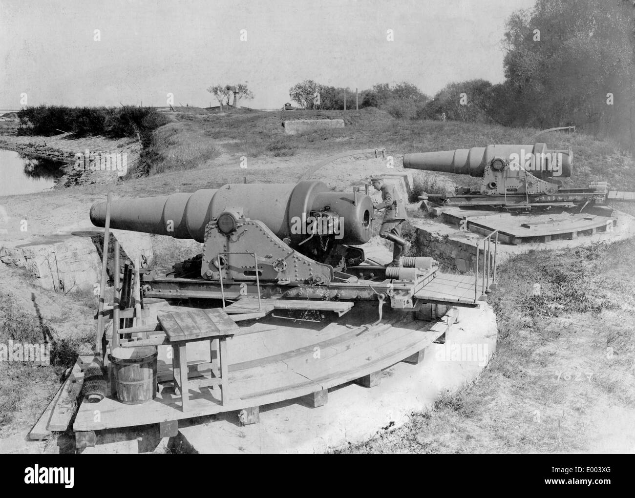 Fort gun Black and White Stock Photos & Images - Alamy
