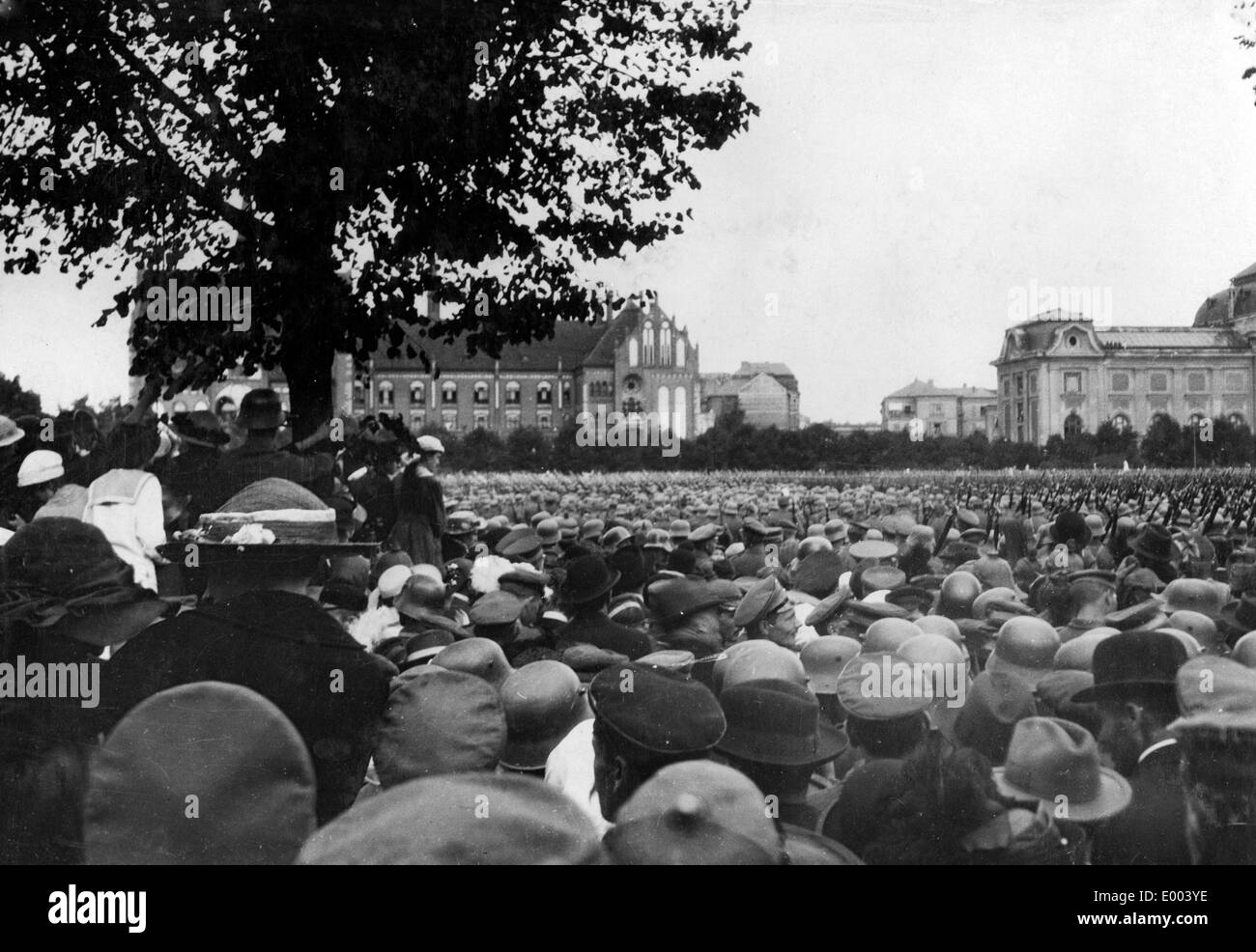 Visit the world Black and White Stock Photos & Images - Alamy