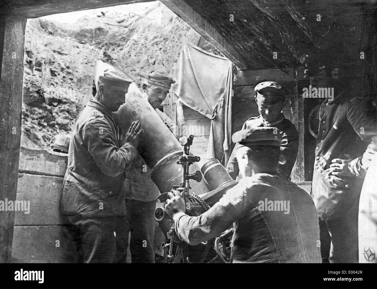 German artillery 1918 Black and White Stock Photos & Images - Alamy