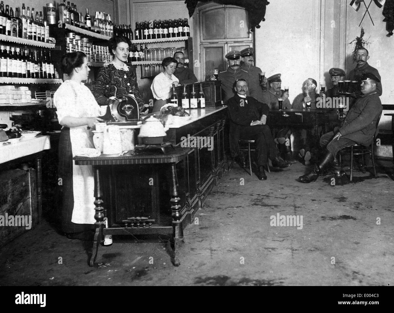 Troop boarding Black and White Stock Photos & Images - Alamy