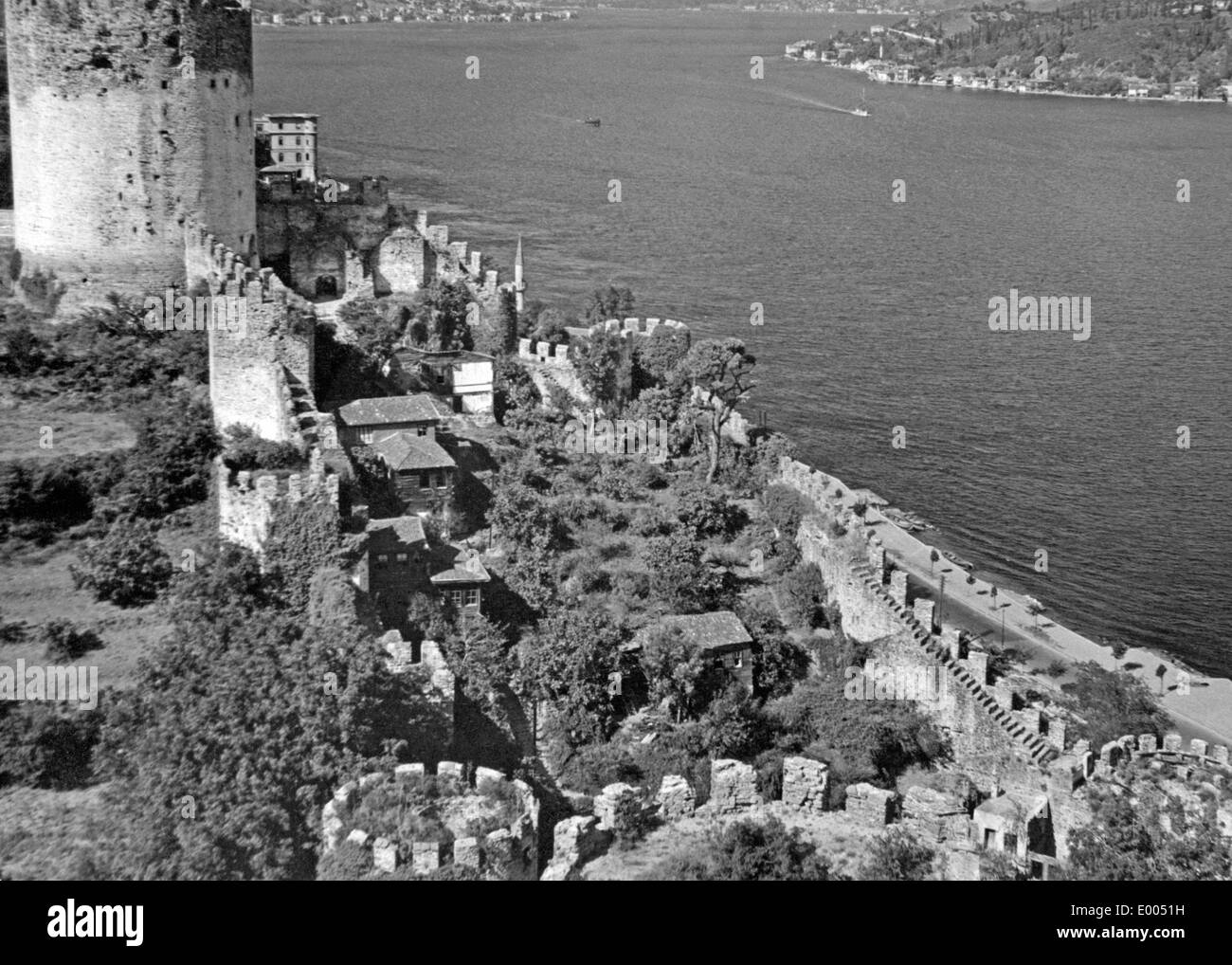 Sea and fortress Black and White Stock Photos & Images - Alamy