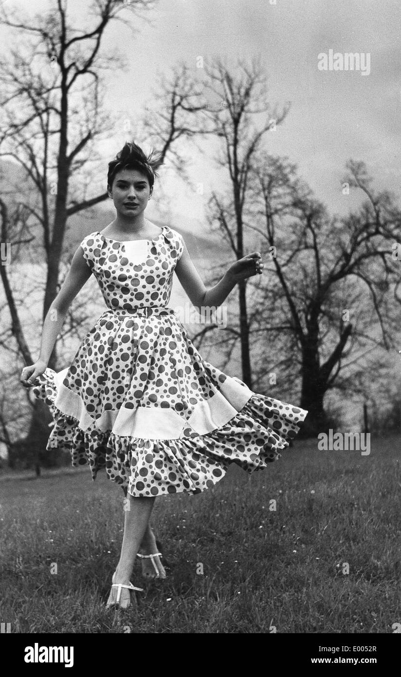 Fashion 1957 hi-res stock photography and images - Alamy