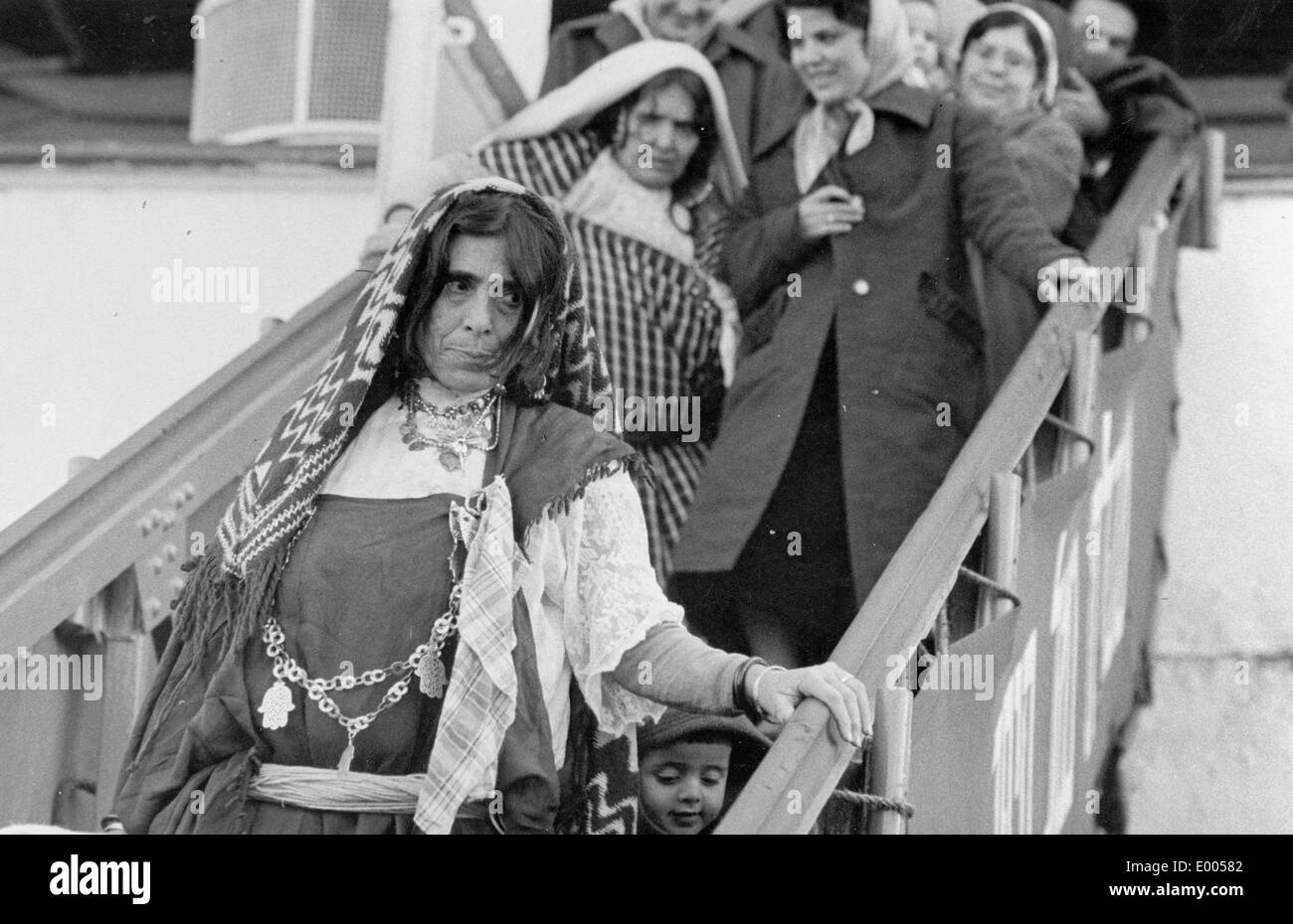 Yemen mountain Black and White Stock Photos & Images - Alamy