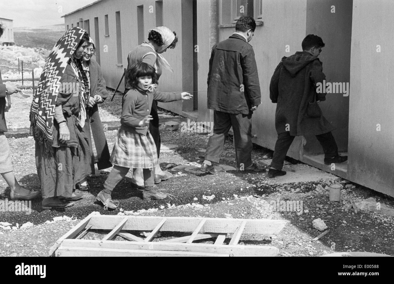 Jewish immigrants in Israel Stock Photo - Alamy