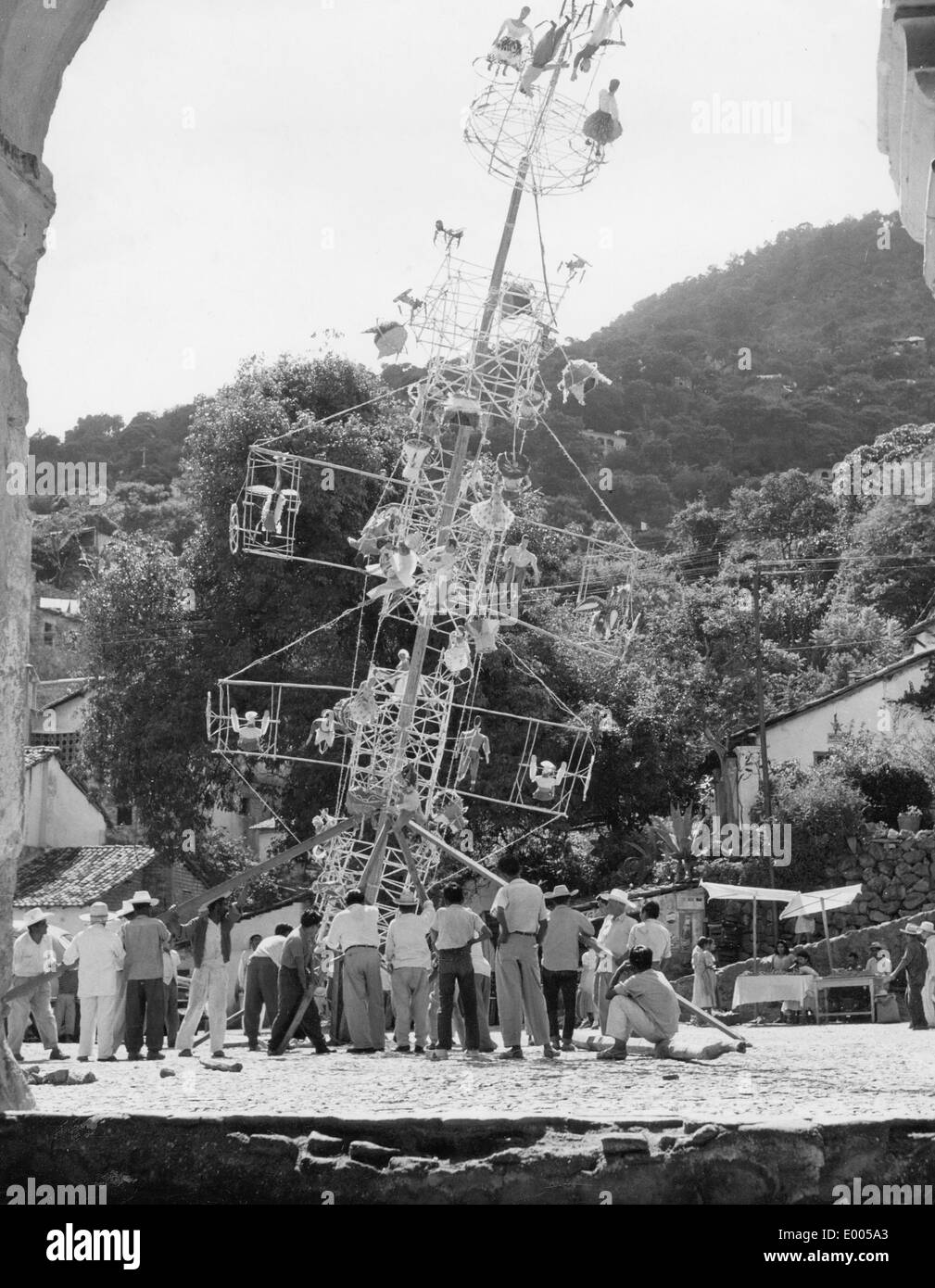 Different religious Black and White Stock Photos & Images - Alamy