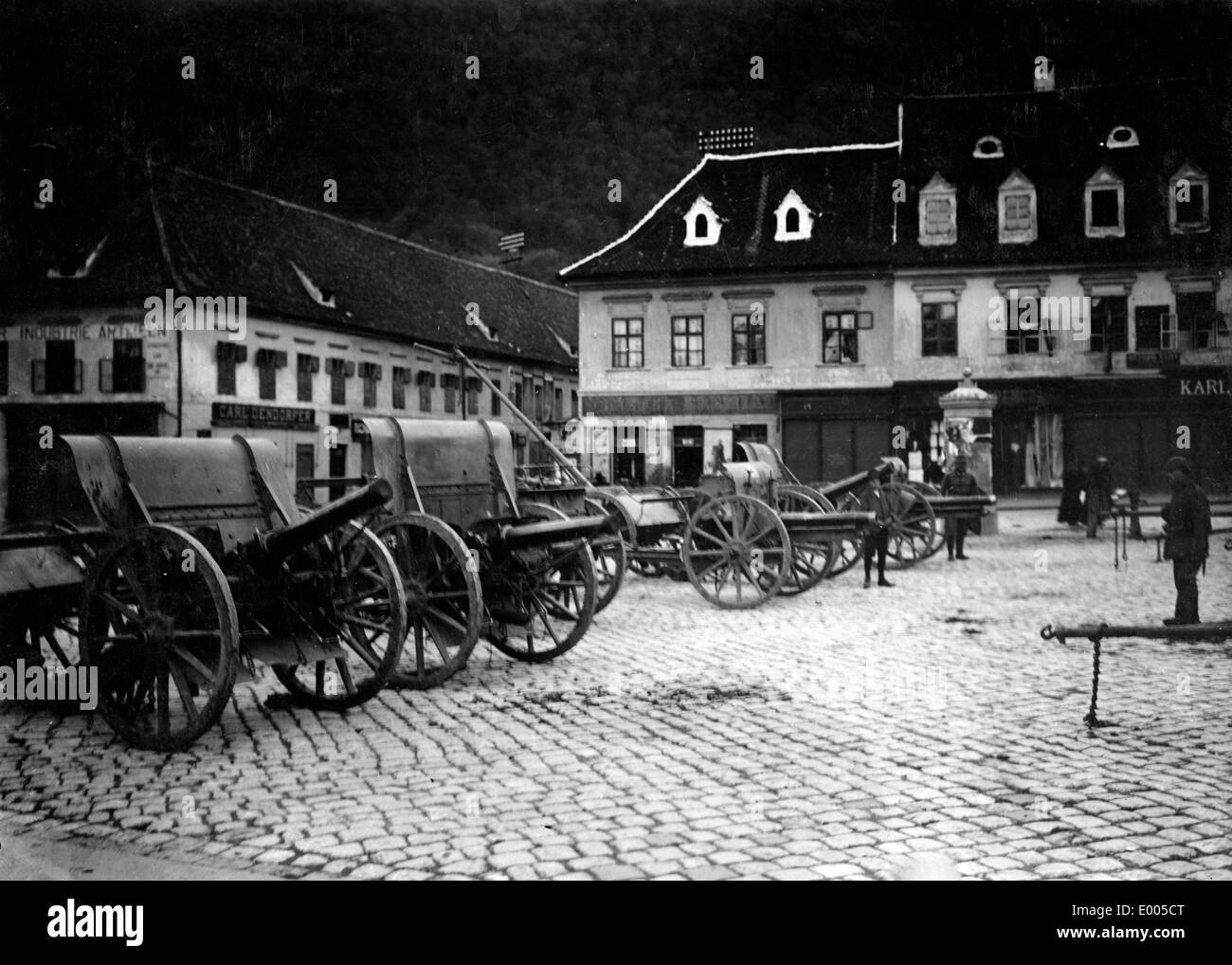 Soldiers in army central Black and White Stock Photos & Images - Alamy