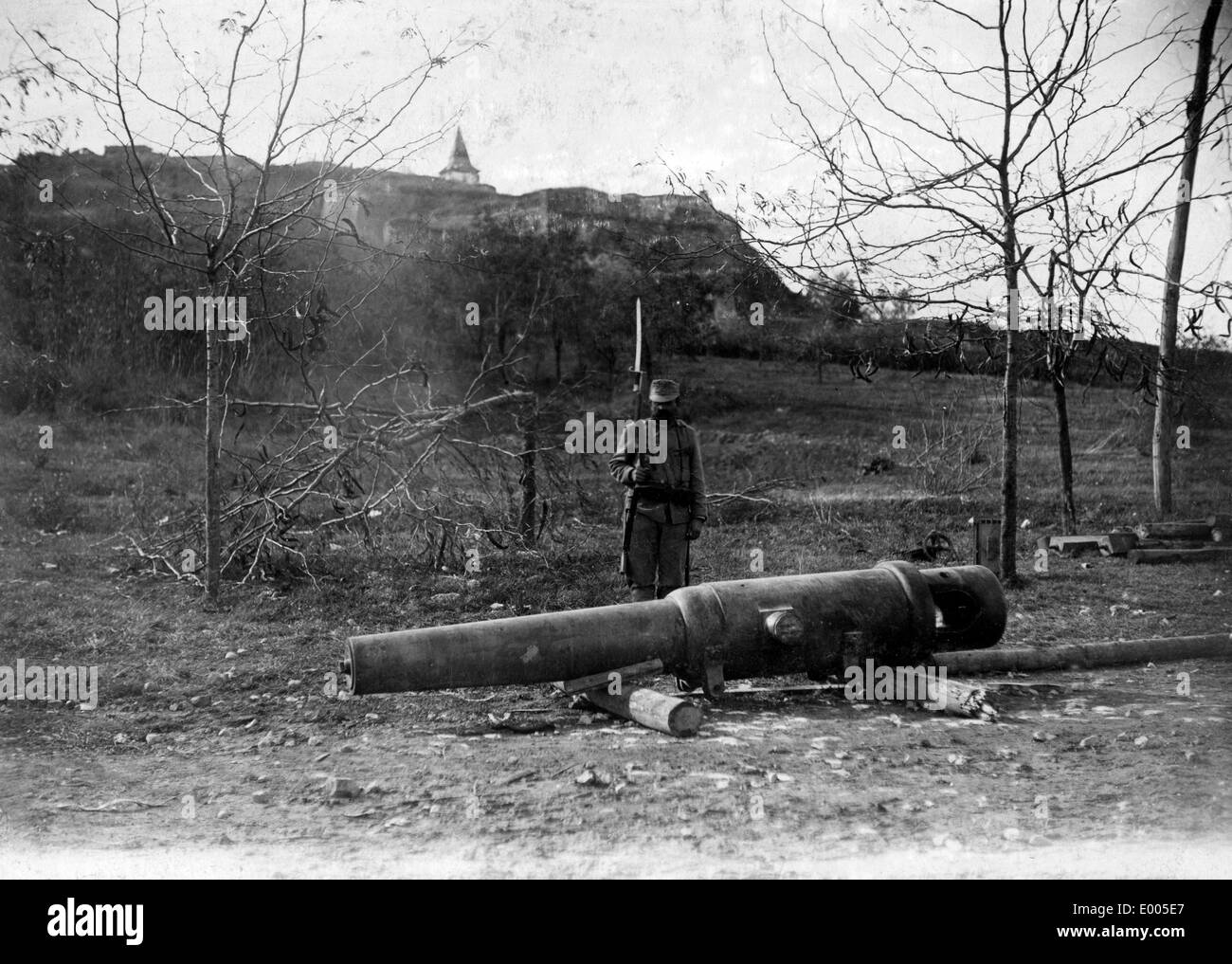 Russian mortar hi-res stock photography and images - Alamy