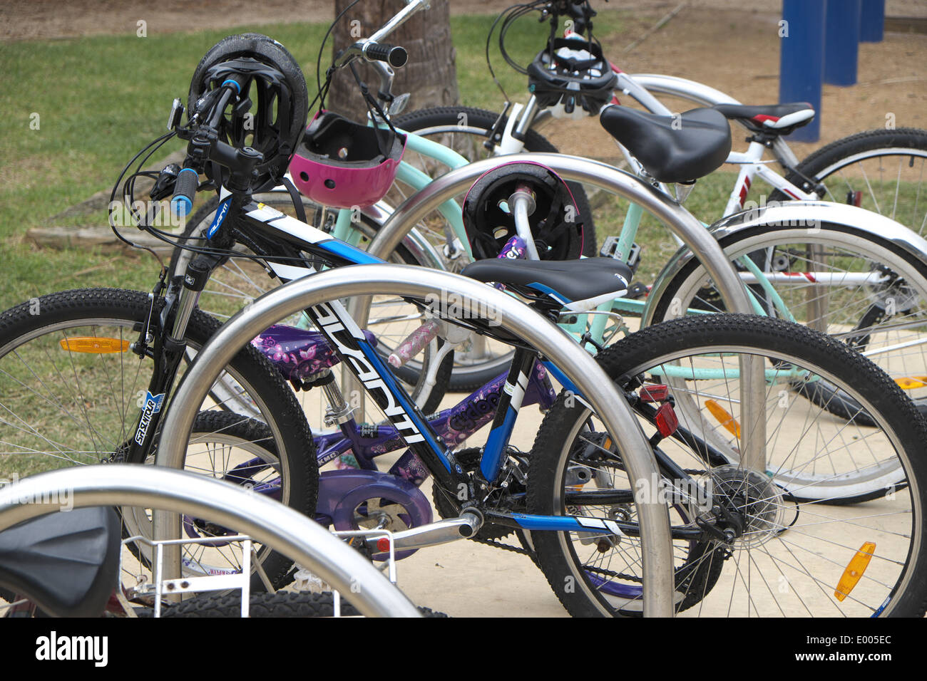 Bicycles secured to these railings hi-res stock photography and images ...