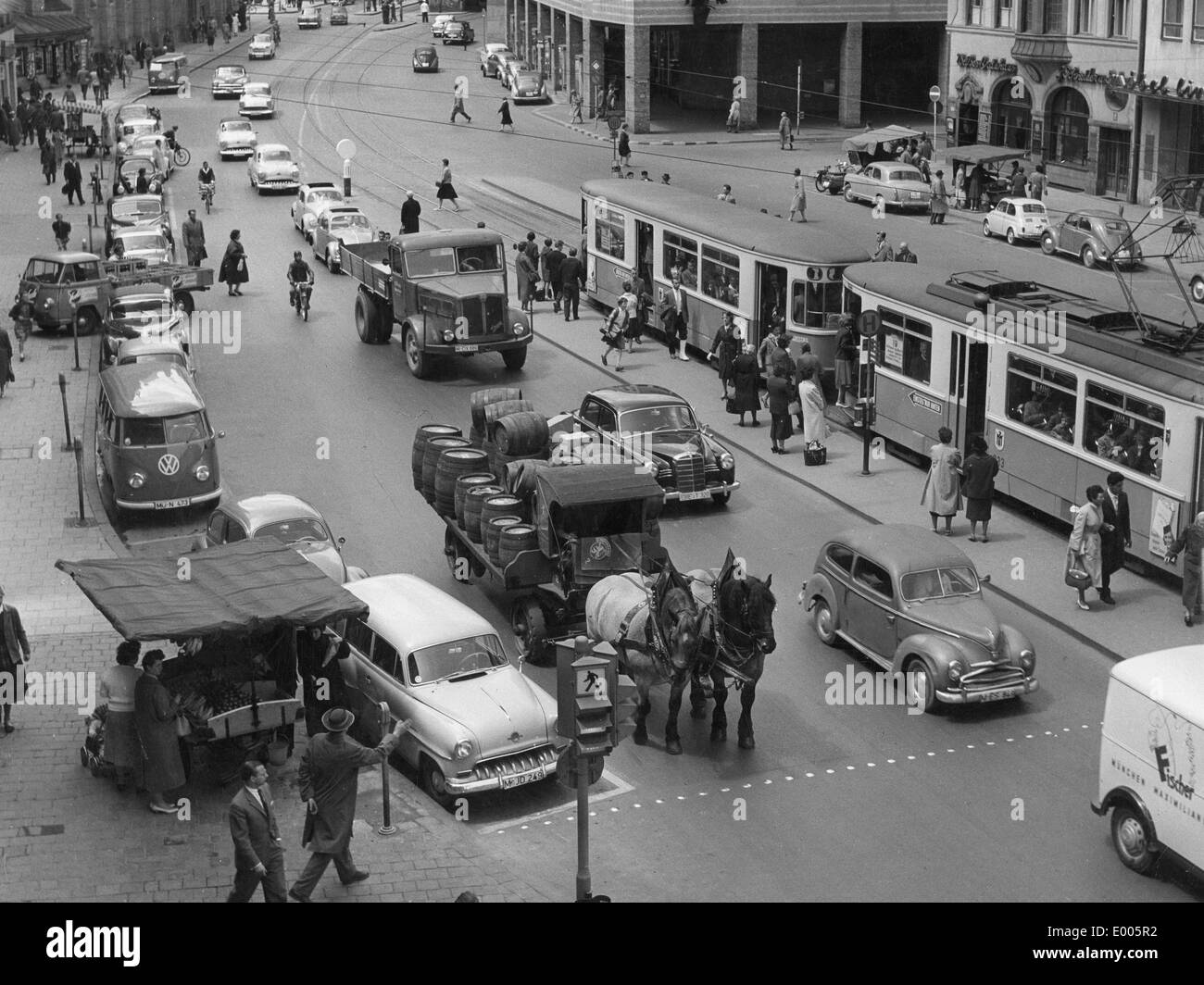 Bus cars in traffic Black and White Stock Photos & Images - Alamy