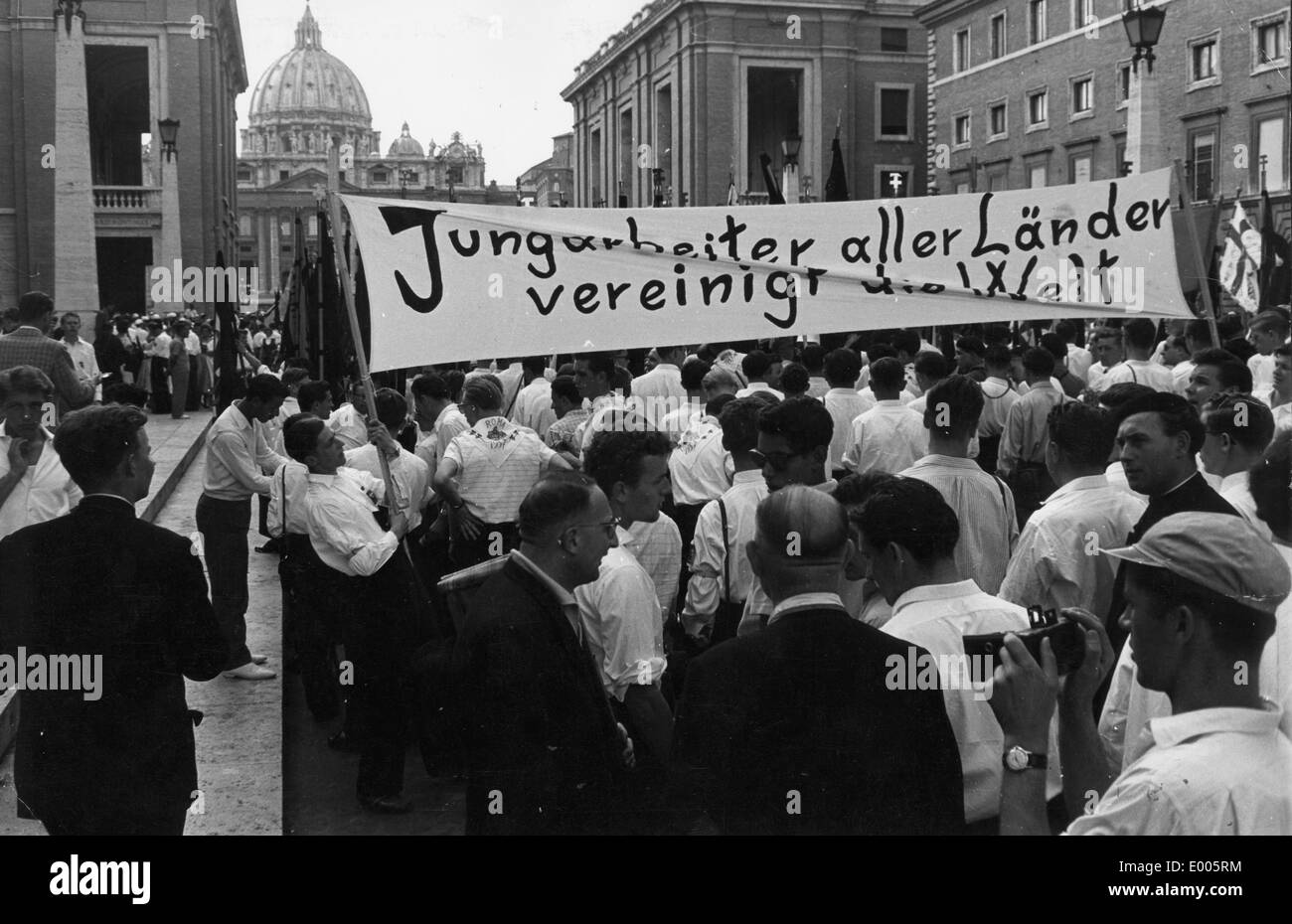 Christian worker hi-res stock photography and images - Alamy