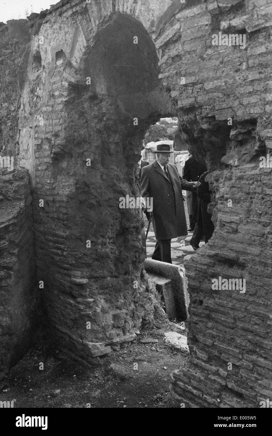 President theodor heuss his state visit rome hi-res stock photography ...