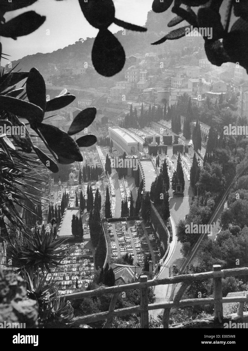 Monaco cemetery Black and White Stock Photos & Images - Alamy