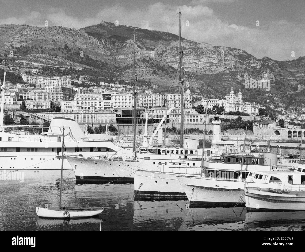 Yacht port Black and White Stock Photos & Images - Alamy