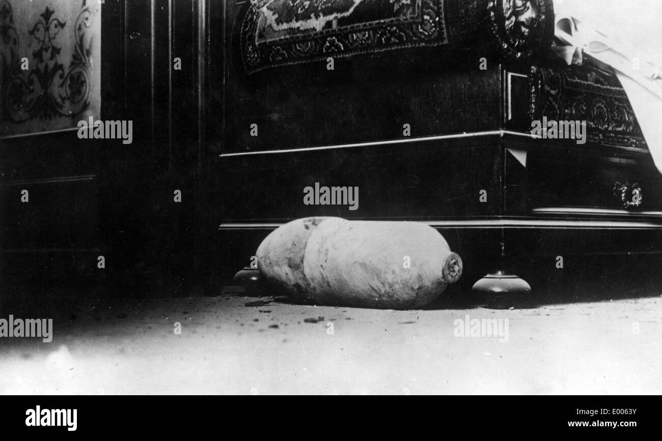 War bomb Black and White Stock Photos & Images - Alamy