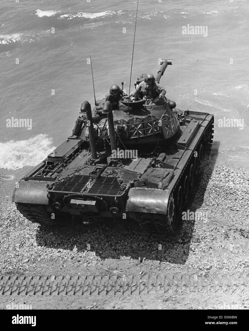 Lebanon war tank Black and White Stock Photos & Images - Alamy