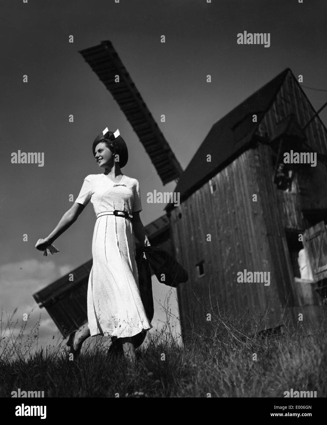 Women's fashion, 1937 Stock Photo - Alamy