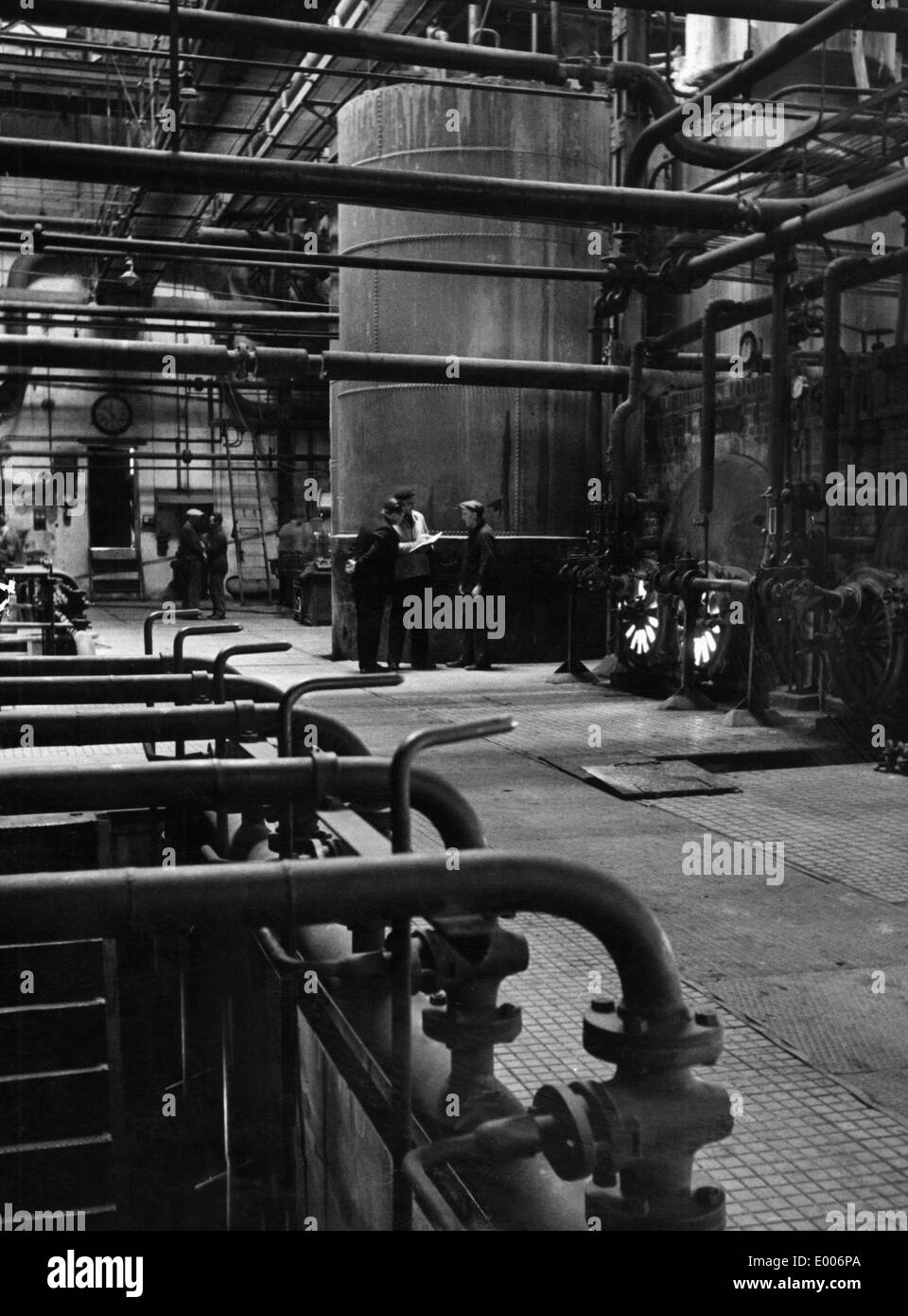 Factory complex in Black and White Stock Photos & Images - Alamy