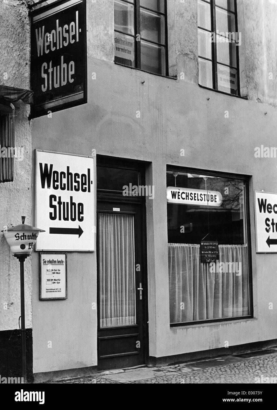 1950 1959 office hi-res stock photography and images - Alamy