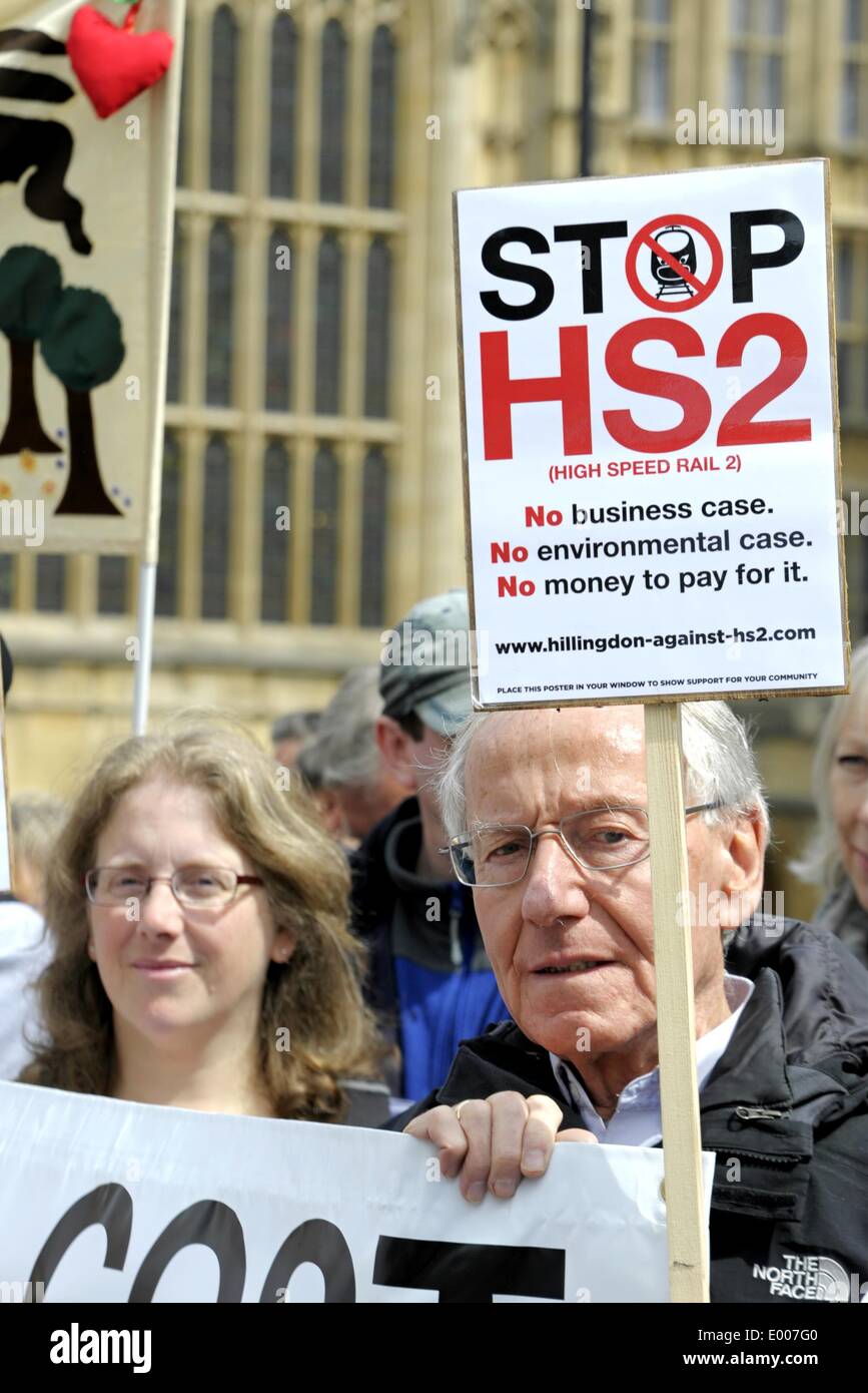 Hs2 campaigners hi-res stock photography and images - Alamy