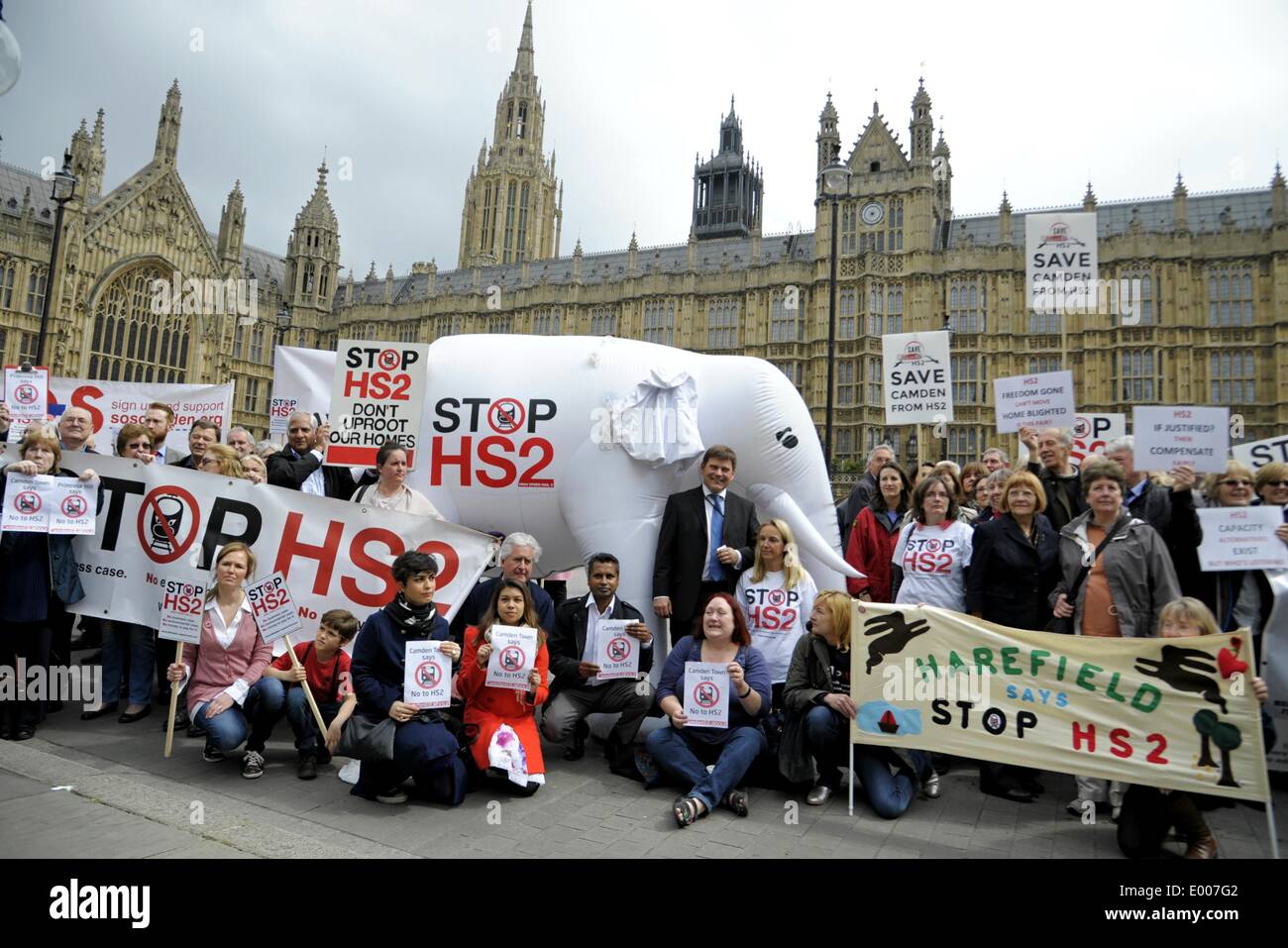 Hs2 protest hi-res stock photography and images - Alamy
