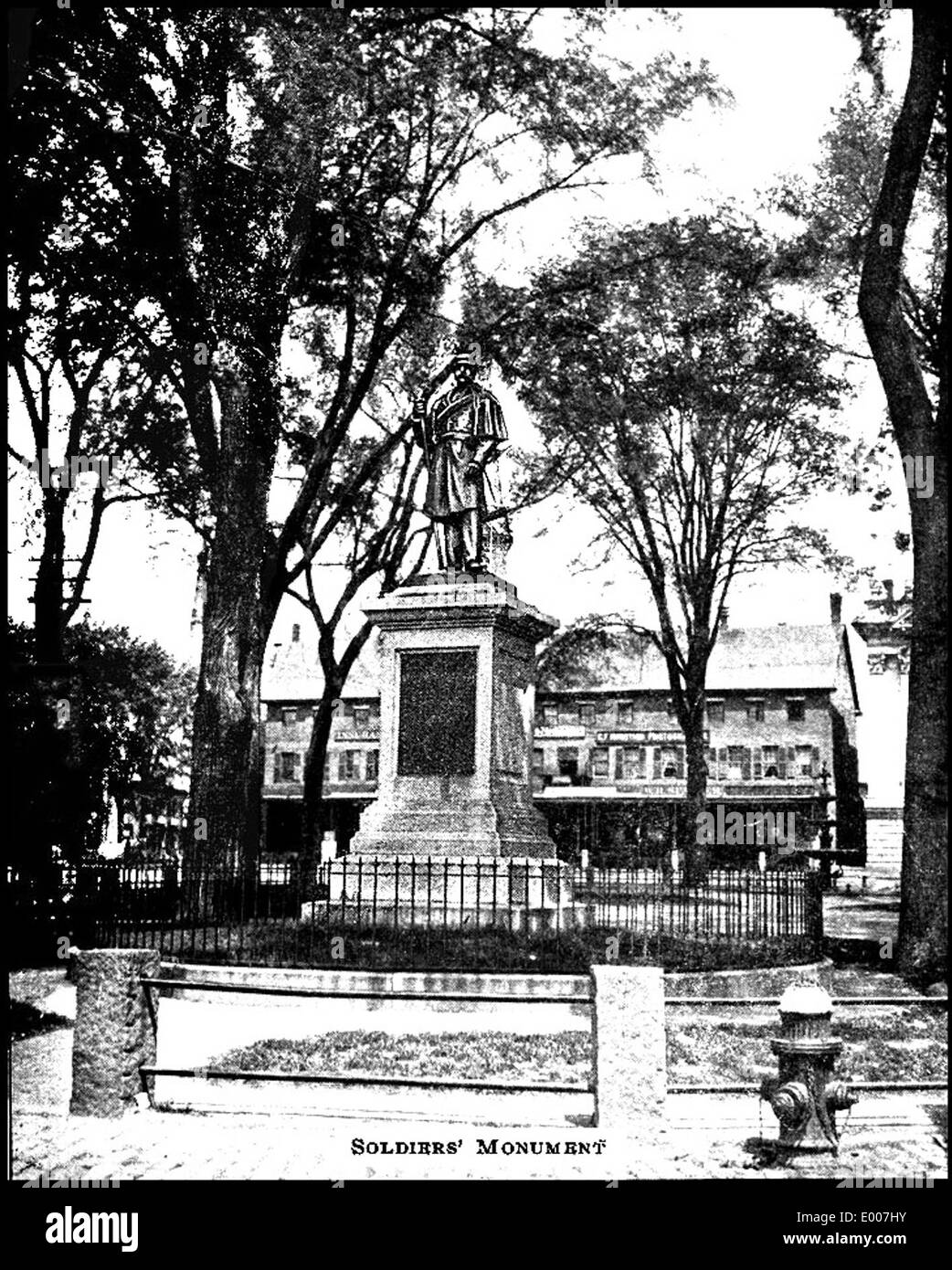 Monument within Black and White Stock Photos & Images - Alamy