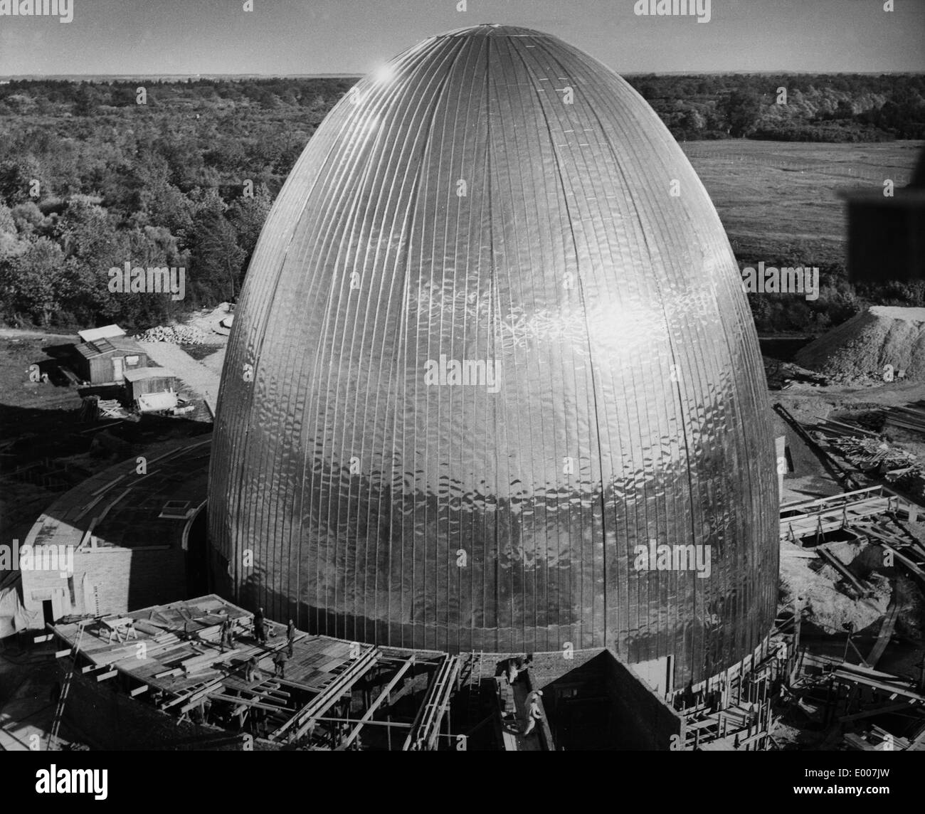 Nuclear power reactor Black and White Stock Photos & Images - Alamy