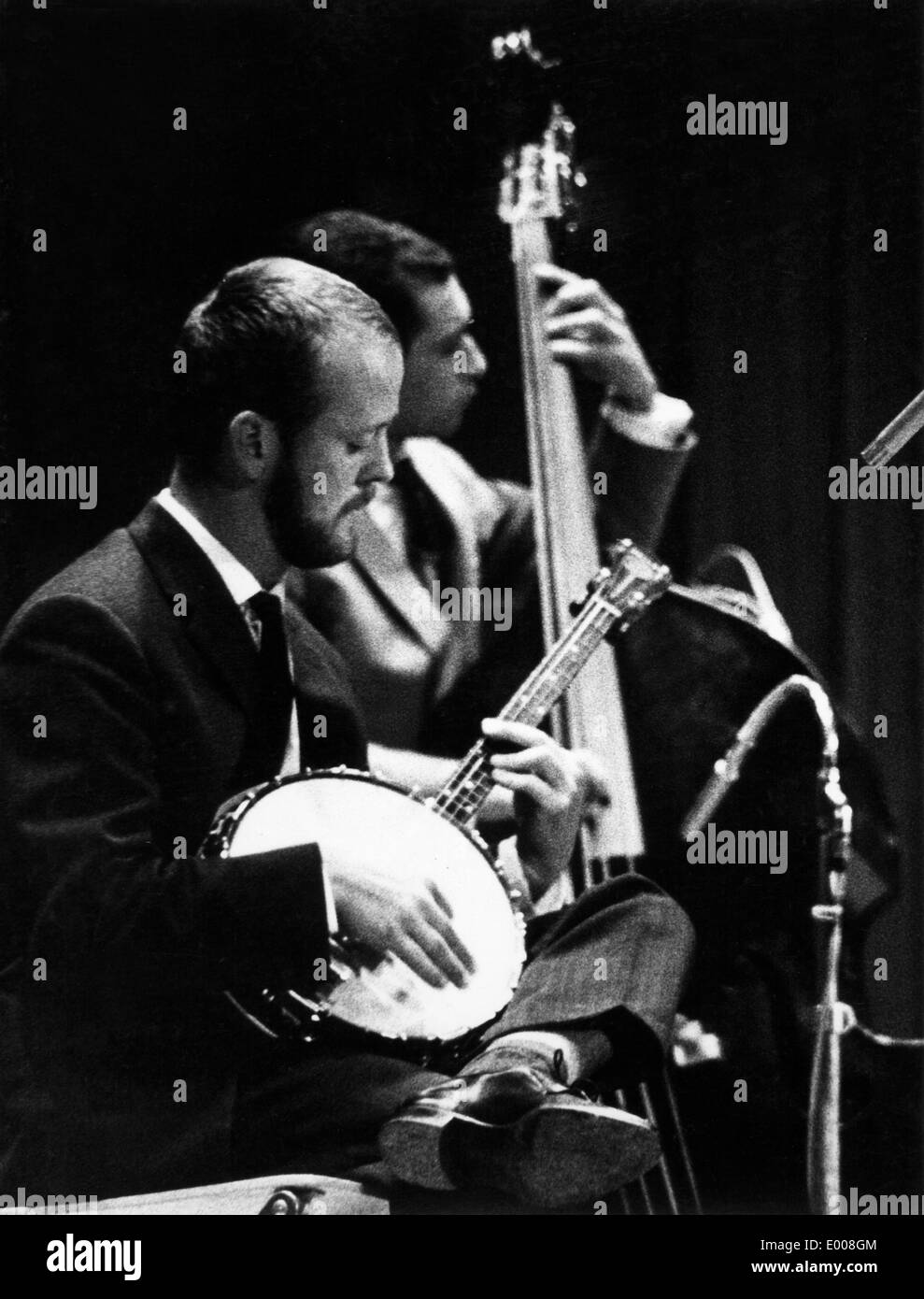 Jazz musician banjo hi-res stock photography and images - Alamy