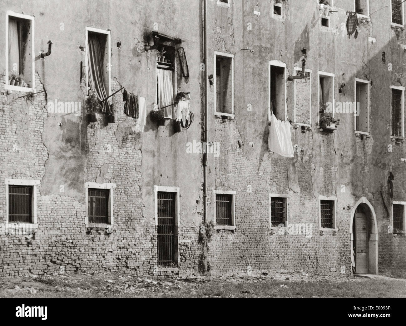 Facade of a house in Venice Stock Photo - Alamy