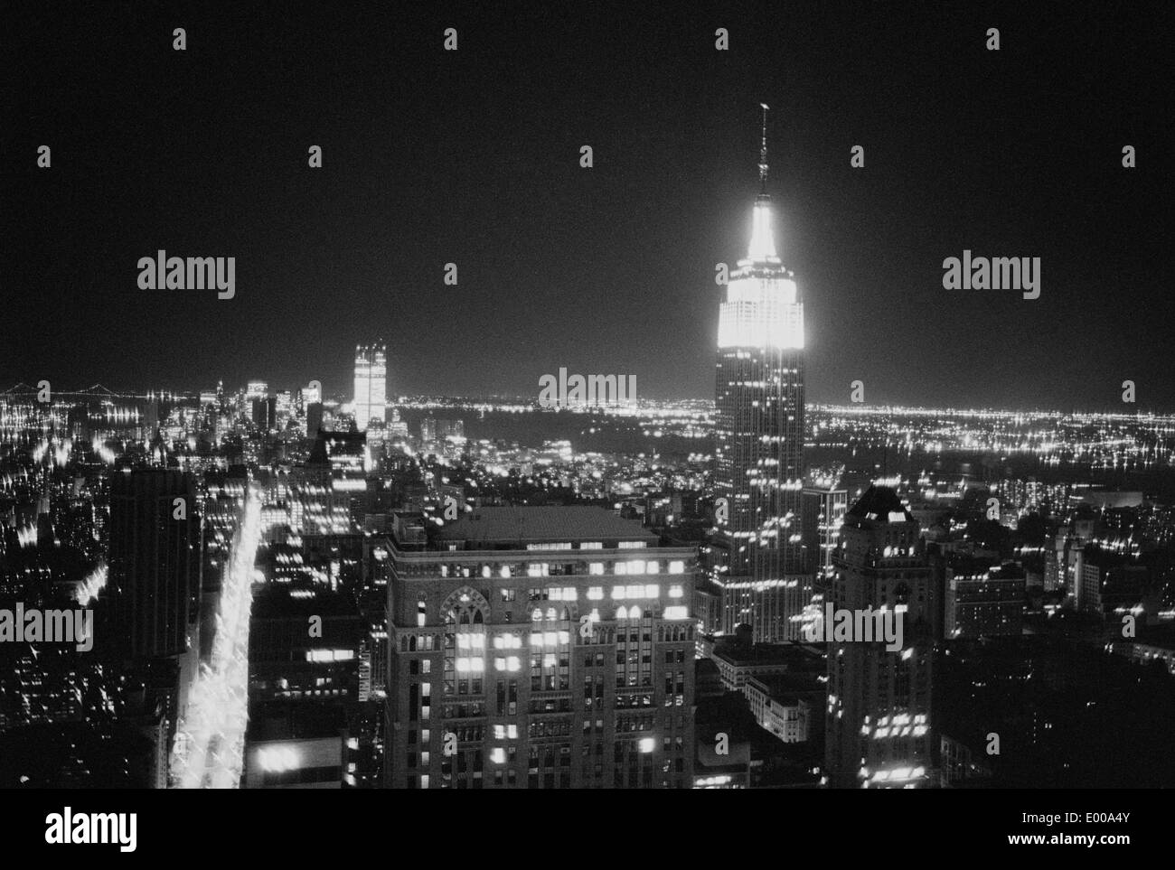 Lighting building Black and White Stock Photos & Images - Alamy