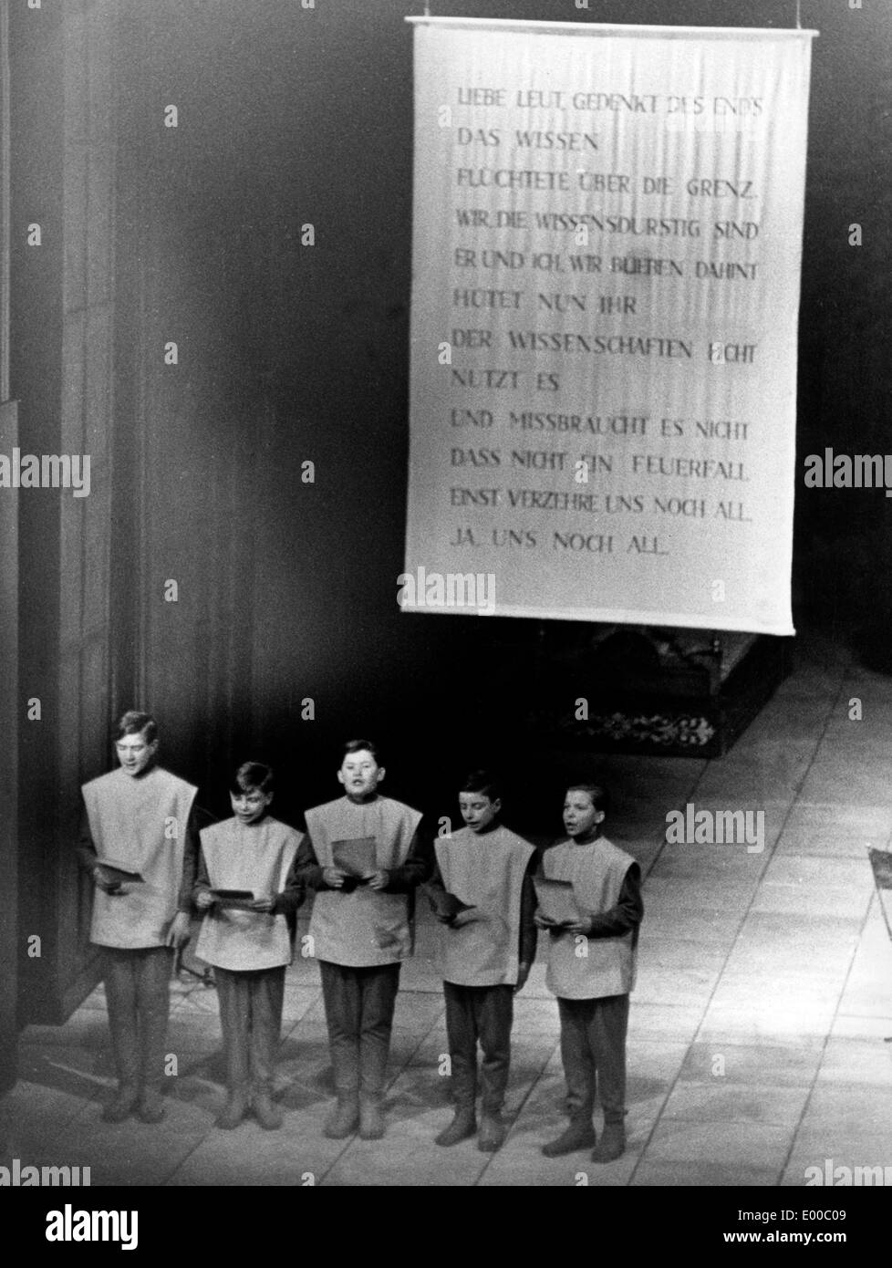 On stage in berlin Black and White Stock Photos & Images - Alamy