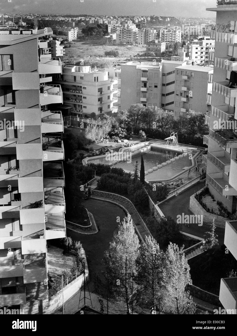 Construction complex Black and White Stock Photos & Images - Alamy