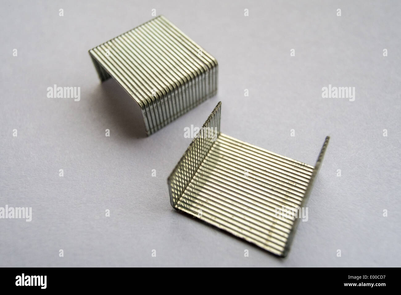 Paper staples hi-res stock photography and images - Alamy