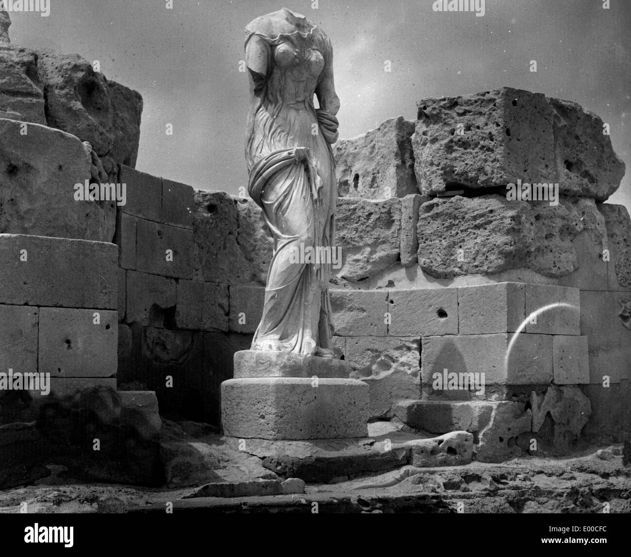 Leptis magna Black and White Stock Photos & Images - Alamy