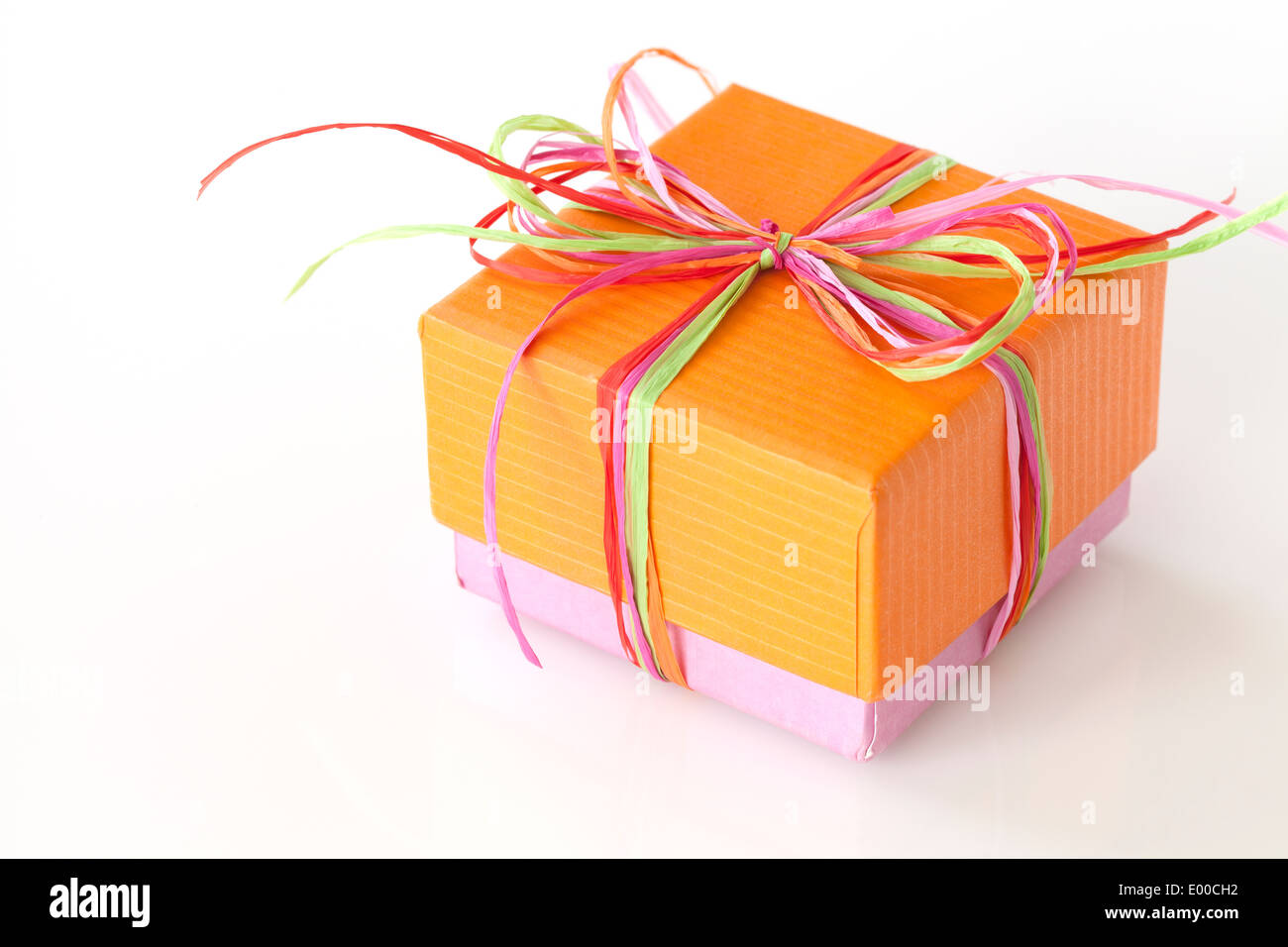 Present gift box hi-res stock photography and images - Alamy