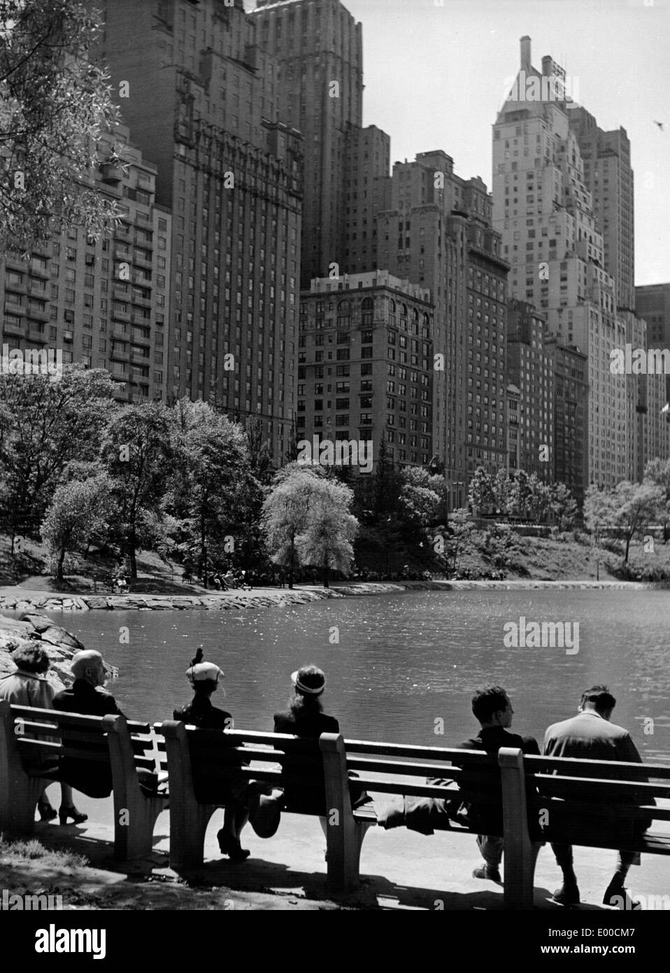 New york park people Black and White Stock Photos & Images - Alamy