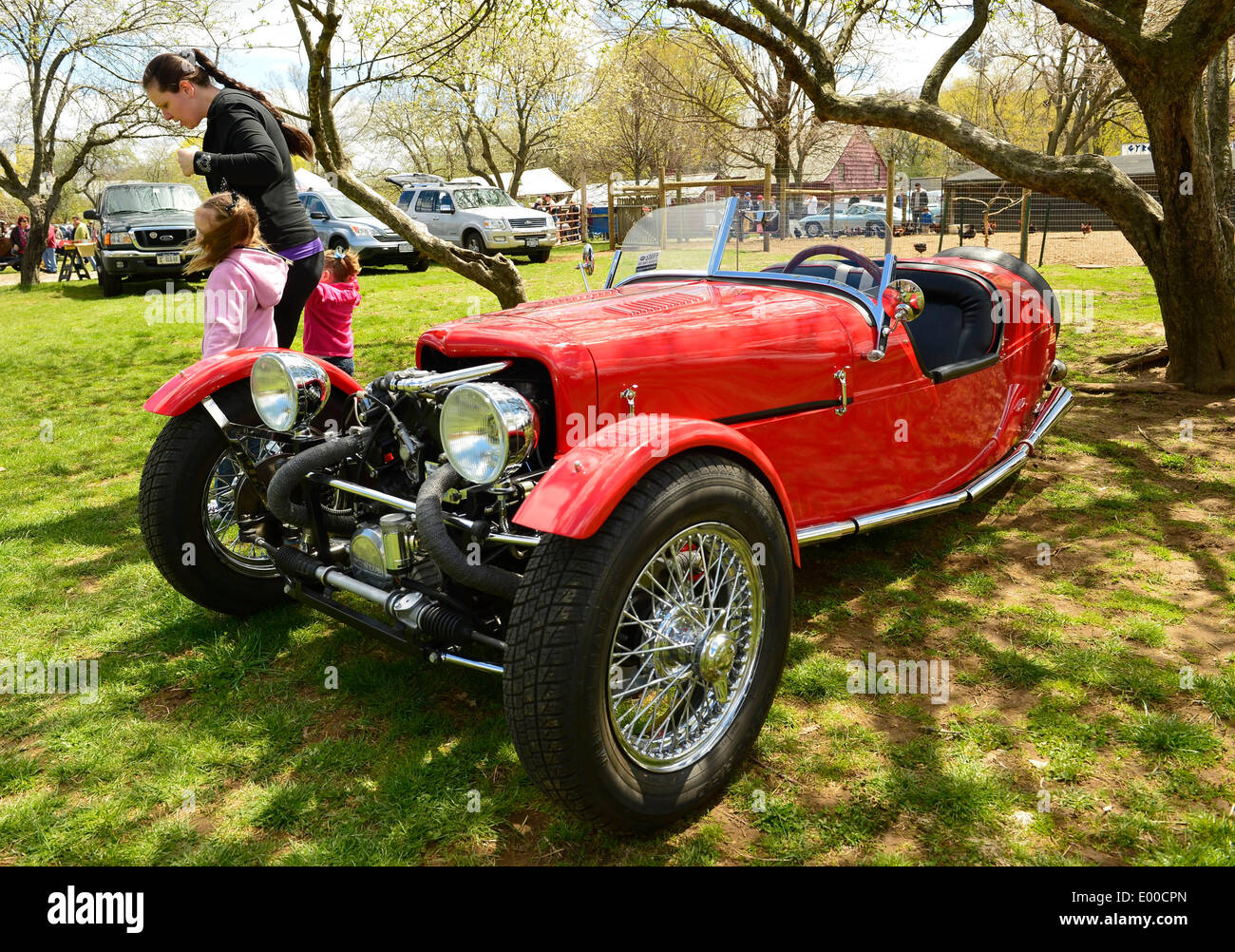 Floral Park, New York, USA. 27th Apr, 2014. A red BRA CX3, a custom ...