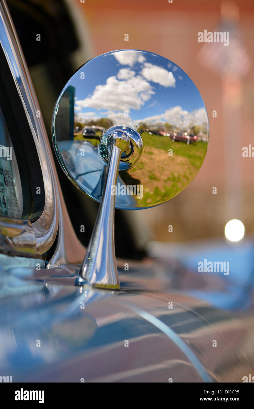 Floral Park, New York, USA. 27th Apr, 2014. The 1961 Chevrolet Corvette ...