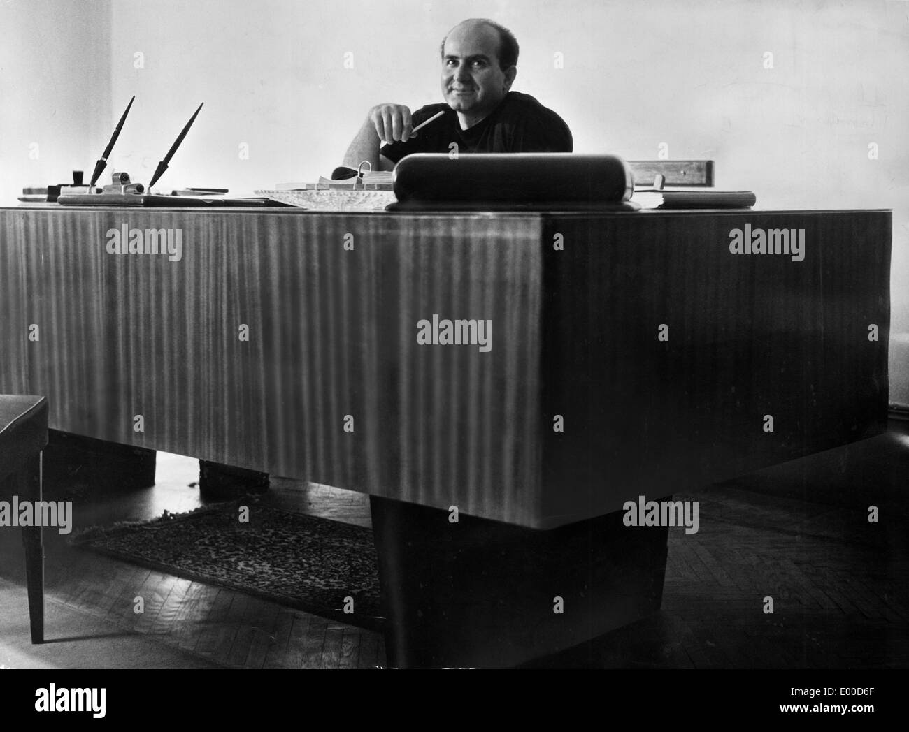 Manager at the desk, 1950 Stock Photo - Alamy