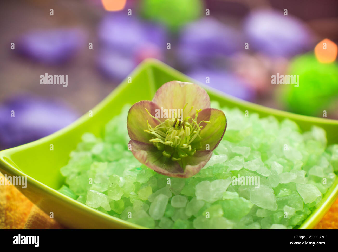 Green salt spa hi-res stock photography and images - Alamy