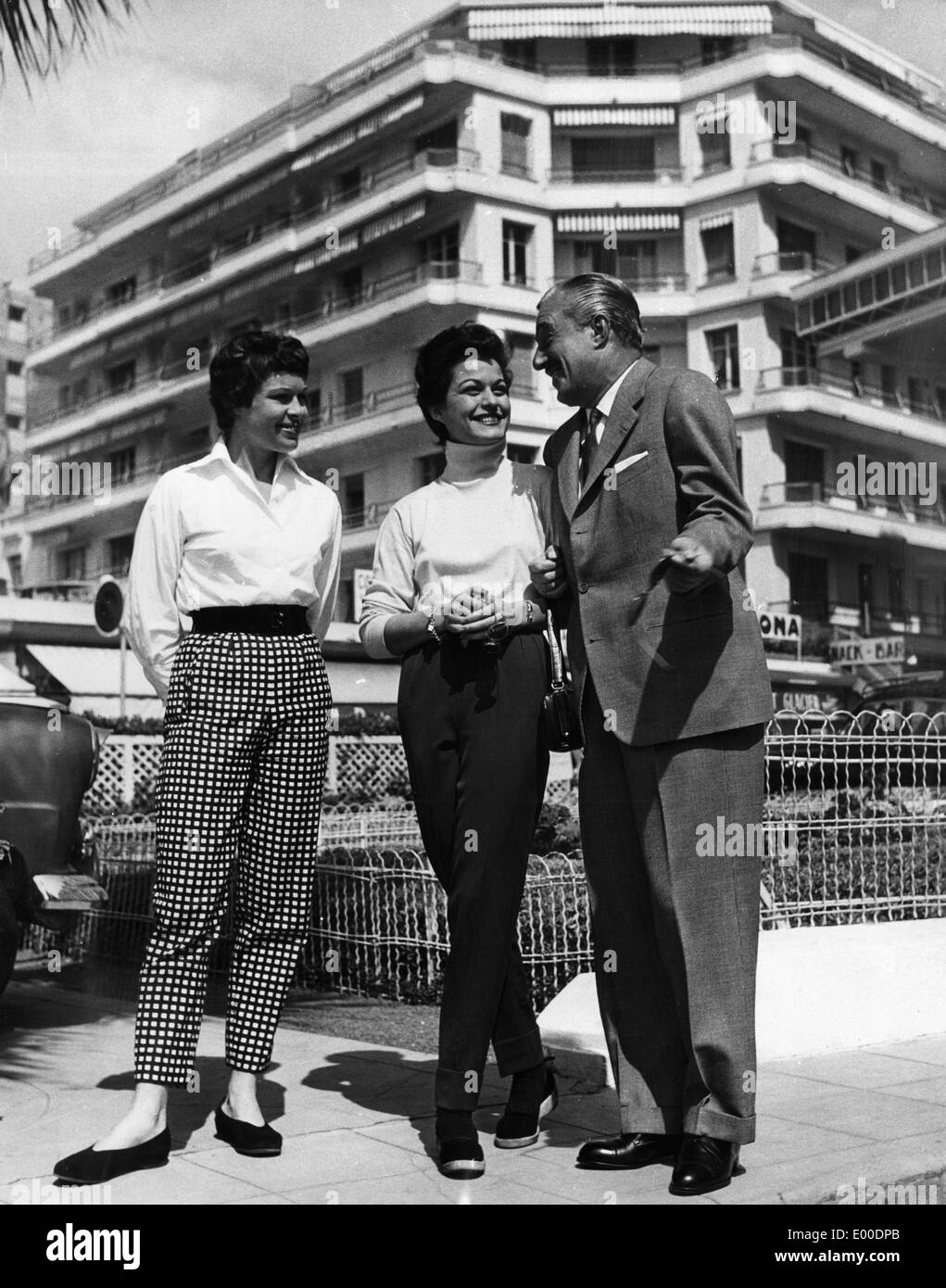 Barbara Ruetting, Margit Saad and Vittorio de Sica, 1955 Stock Photo ...