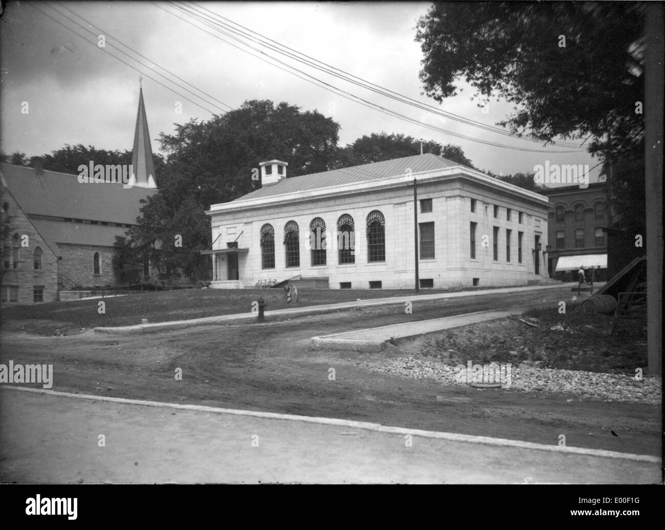 Hampshire post office hi-res stock photography and images - Alamy