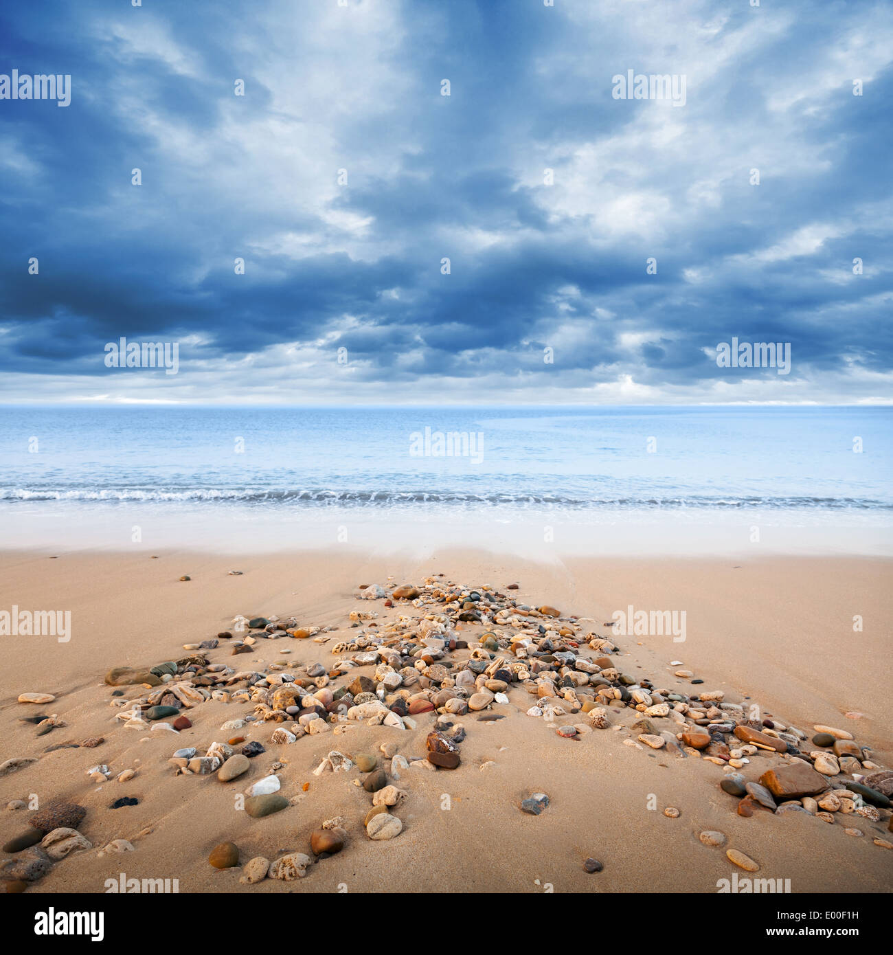 Coast stones hi-res stock photography and images - Alamy