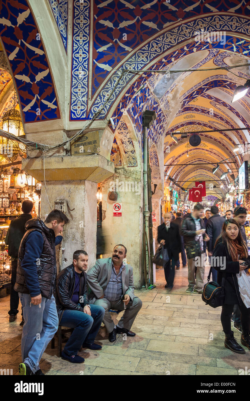 Shoppers and traders in the Grand Bazaar, Sultanahmet, Istanbul, Turkey ...