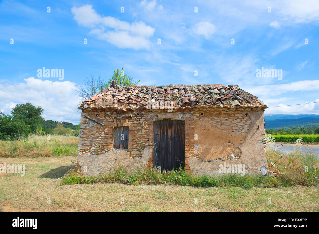 Inhabitable house hi-res stock photography and images - Alamy