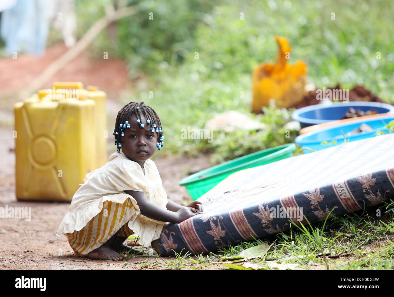 African children playing africa water hi-res stock photography and ...
