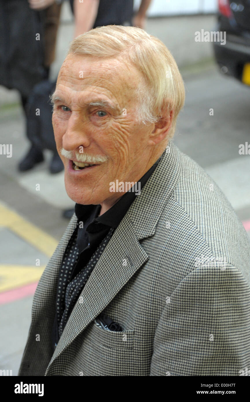 London, UK, 28 April 2014 Bruce Forsyth at ITV studios London Credit ...