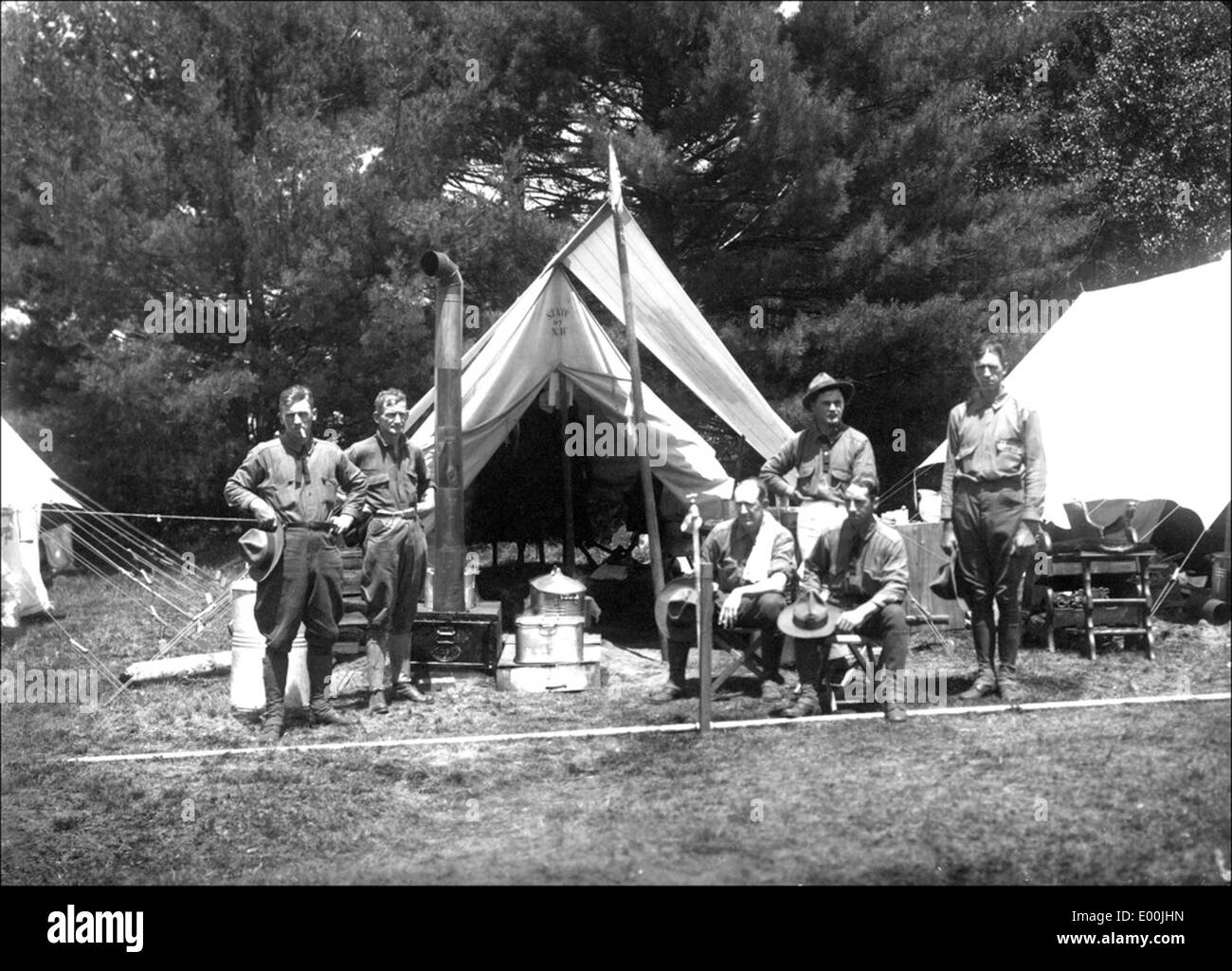 Officersmess hi-res stock photography and images - Alamy