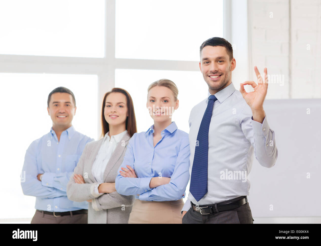 Approve symbol hi-res stock photography and images - Alamy