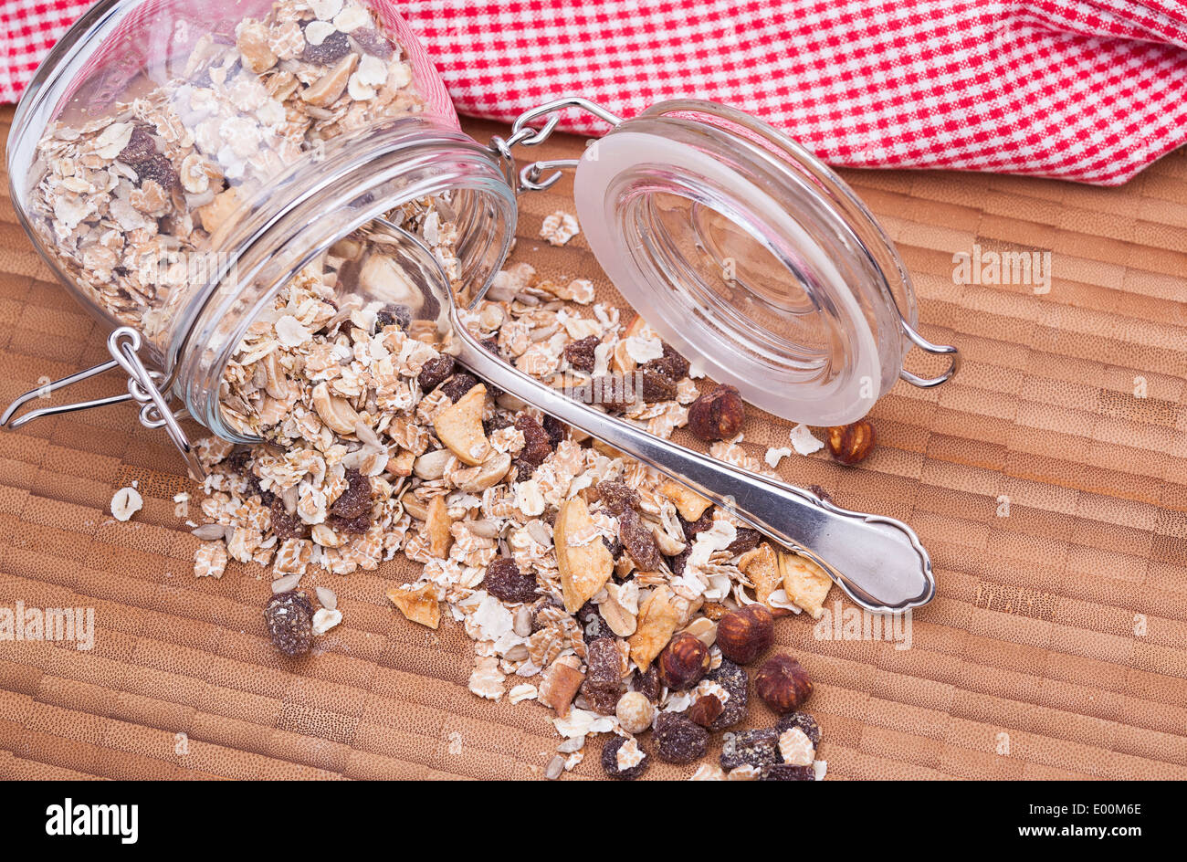 Plate cereal hi-res stock photography and images - Alamy